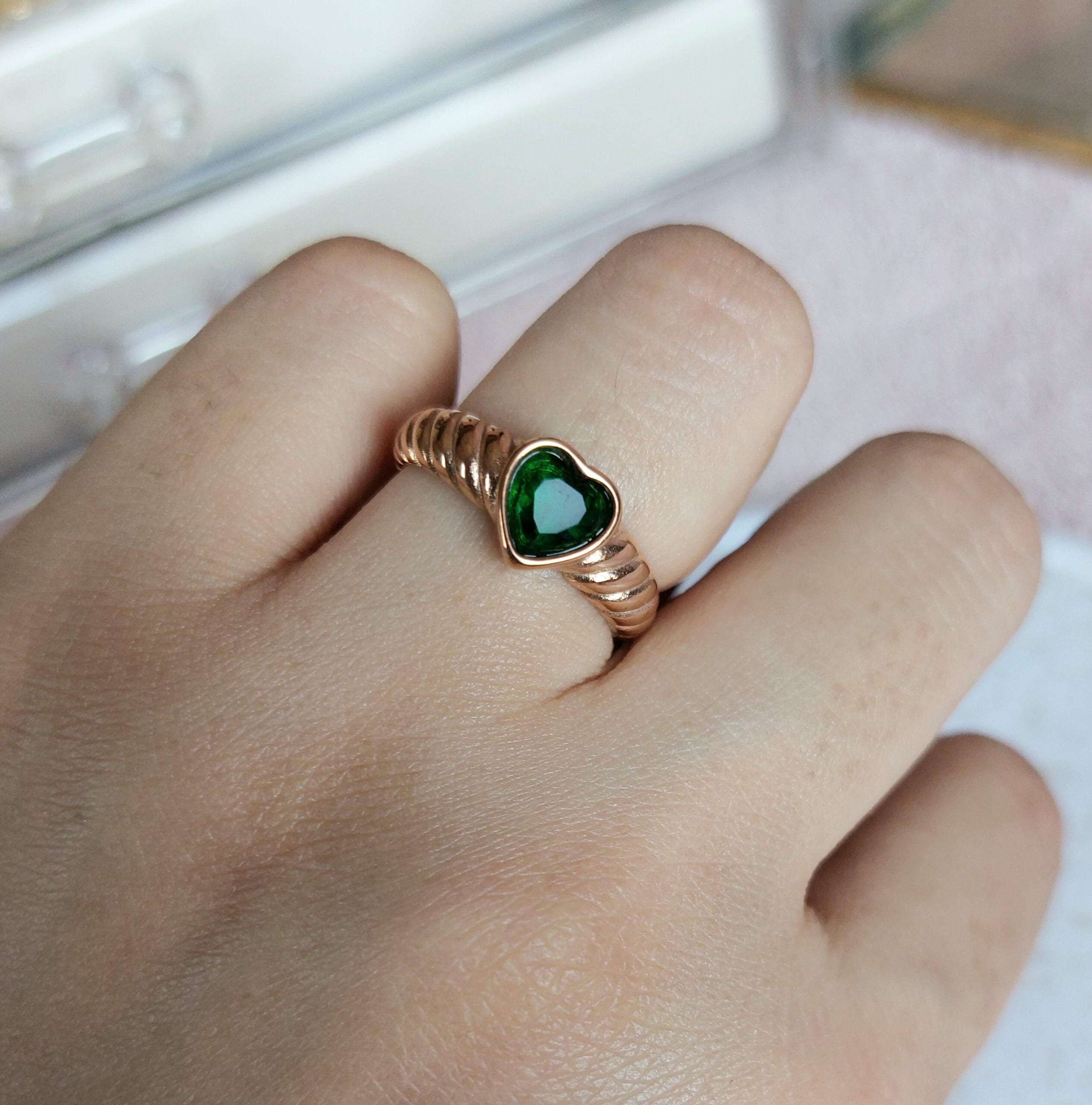 Green Heart Ring – Pika Accessories